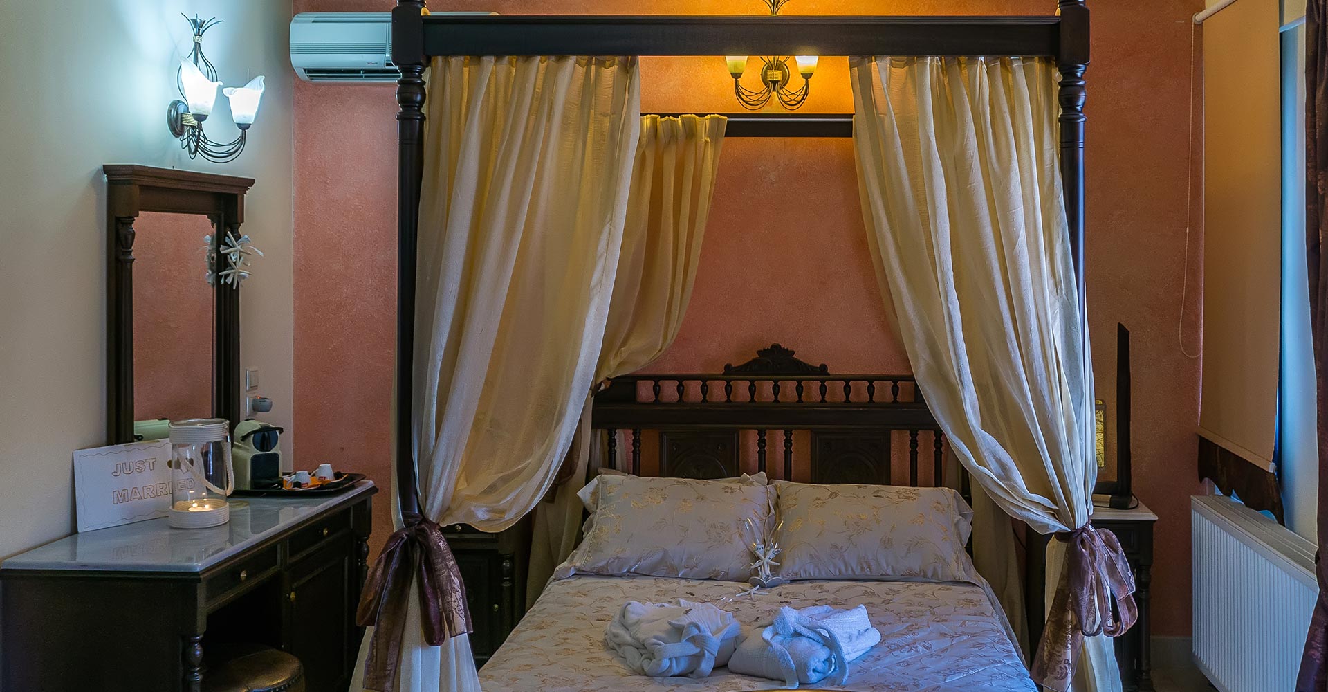 RESERVATIONS - Epavlis Hotel